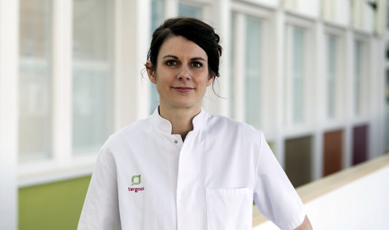 Tergooi Podcast: dermatoloog dr. Francine van Erp over schurft - Tergooi MC