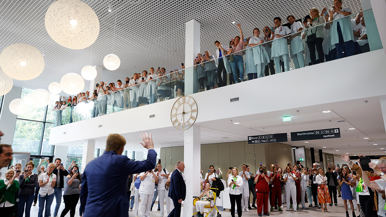 Koning Willem-Alexander opent ons nieuwe ziekenhuis - Tergooi MC